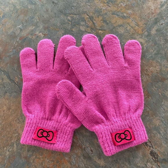 Hello Kitty | Accessories | Hello Kitty Sanrio Gloves | Poshmark